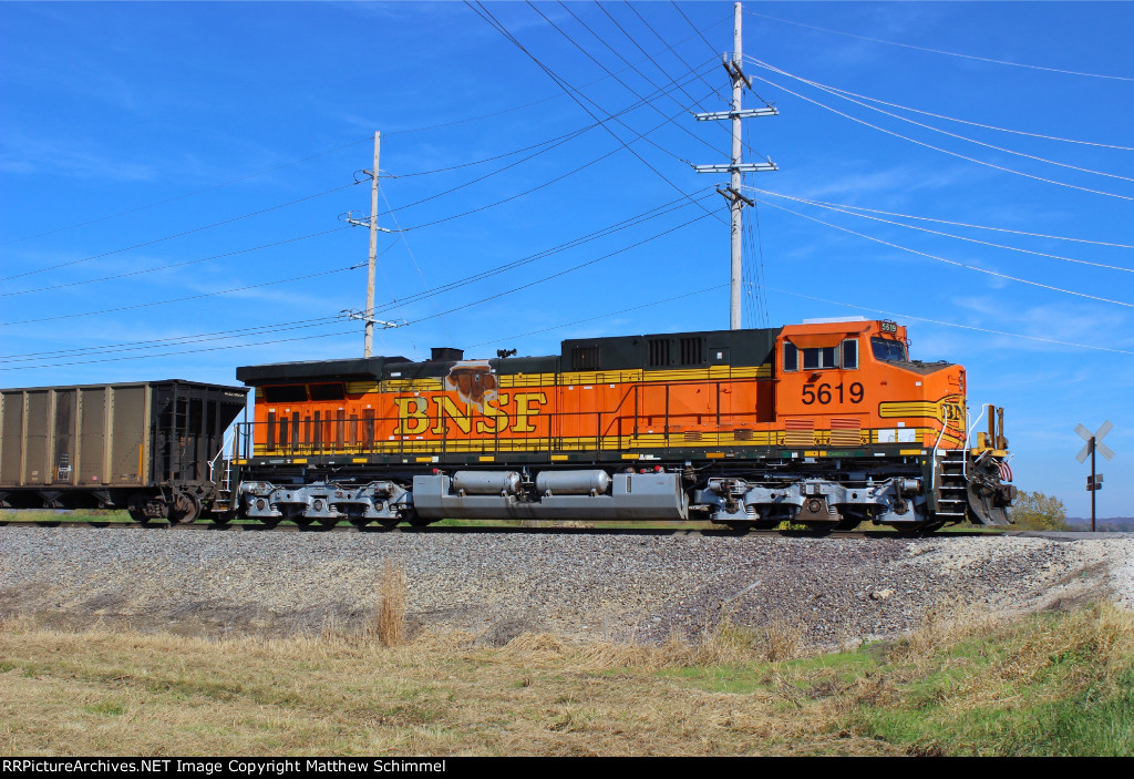 BNSF 5619 - DPU